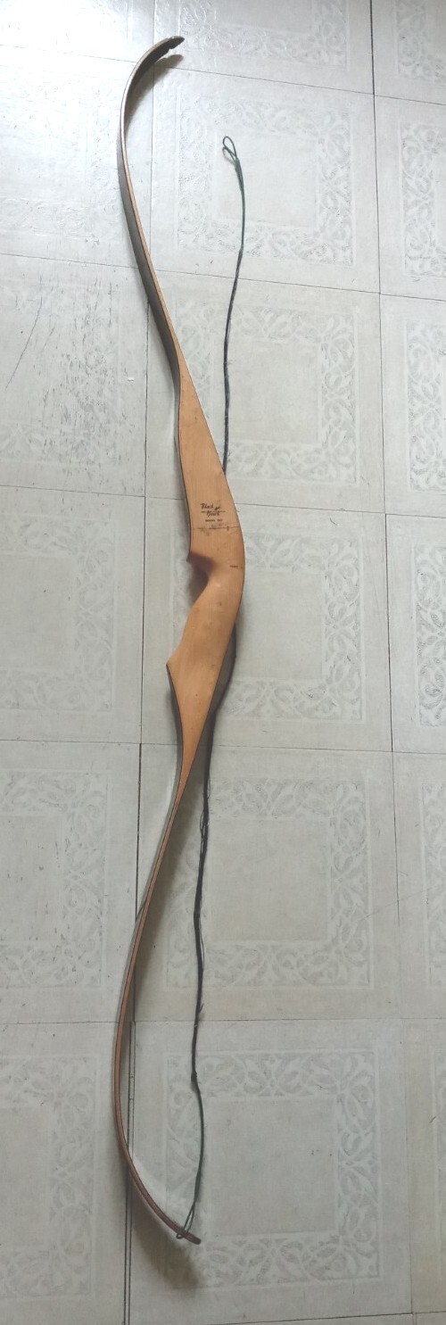 Vintage Blackhawk Short Bee Recurve Bow 53# 60" 28” | eBay