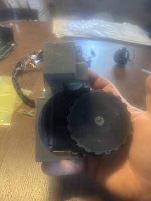 OEM IRobot Roomba Left WHEEL ASSEMBBLY 801 805 866 870 880 980 620 650 ...