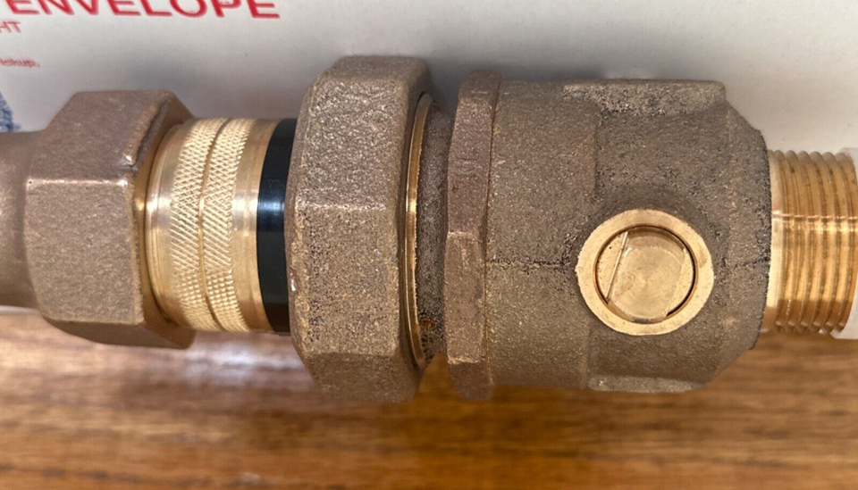 Insulated MUELLER 300 Corporation Ball Valve AWWA M.I.P x 1" Flare nut ...