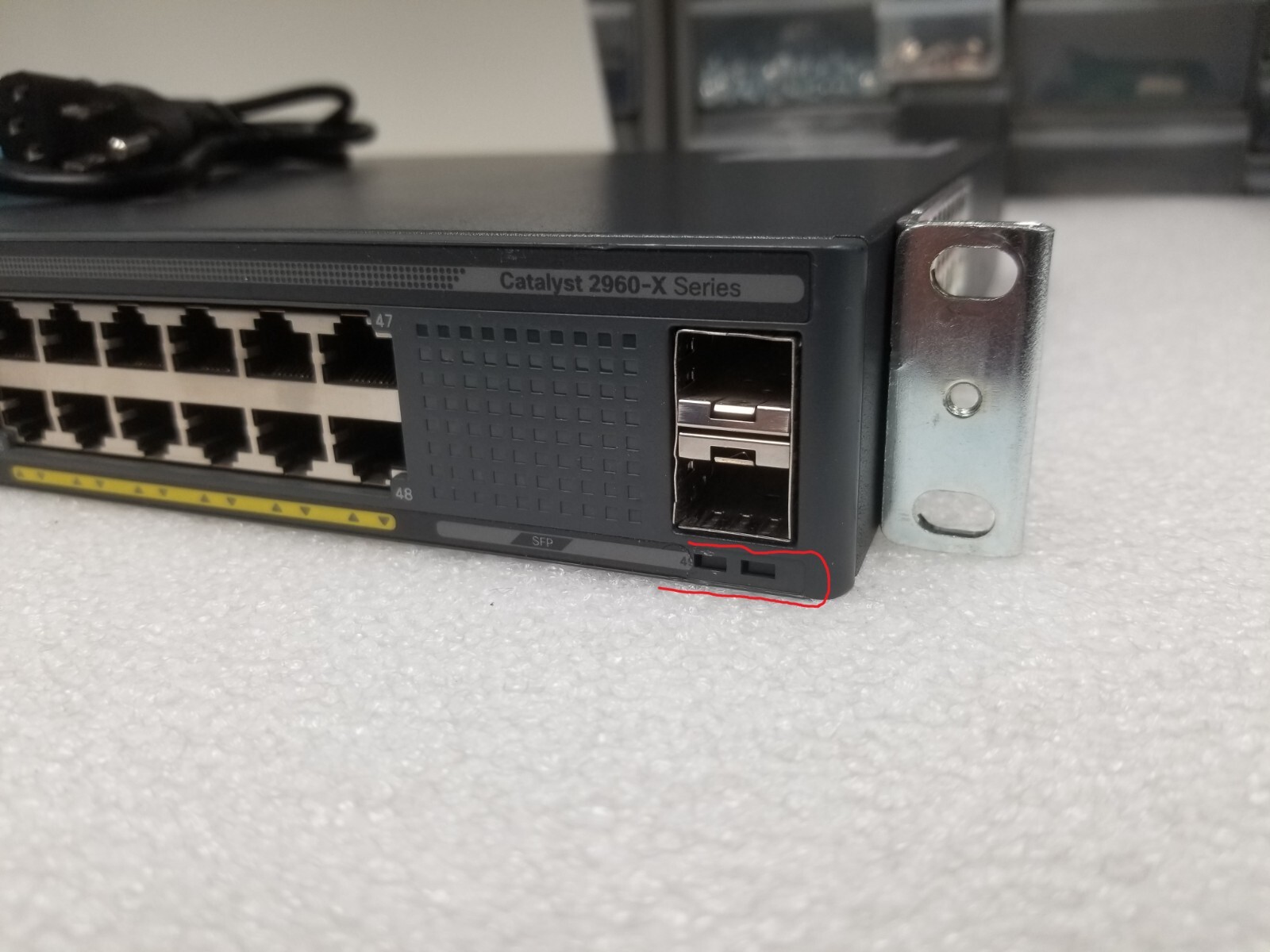 Cisco WS-C2960X-48TS-LL 48x10/100/1000 2xSFP LAN Lite Switch with ...