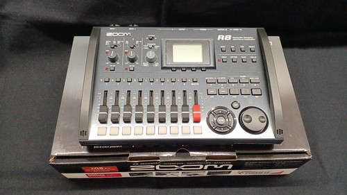 Zoom R8 Multitrack Digital Recorder -Excellent Working Condition from ...