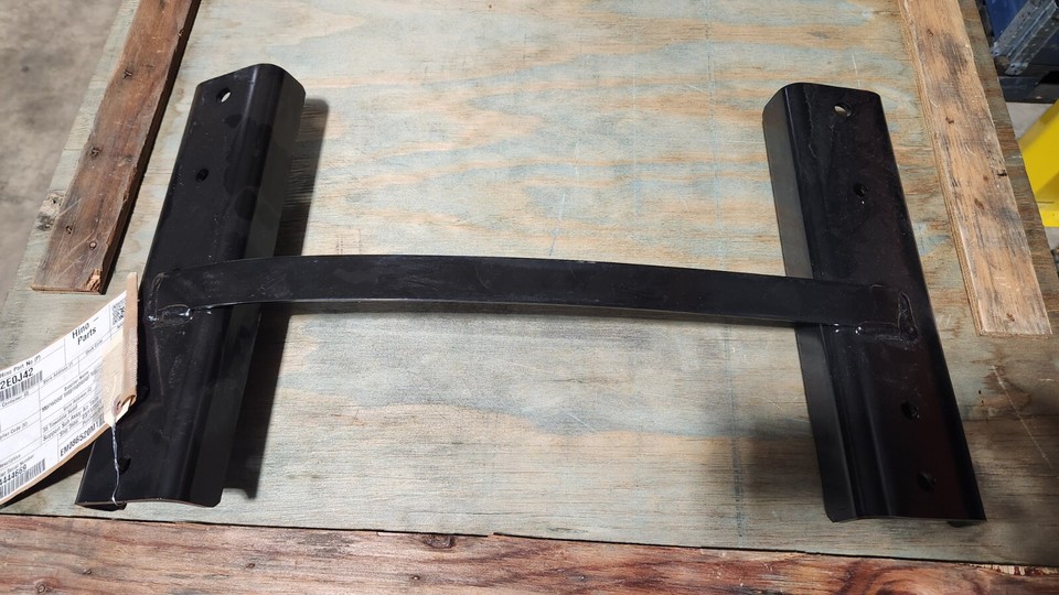 HINO S4402E0J42 AIR TANK SUPPORT BRACKET | eBay