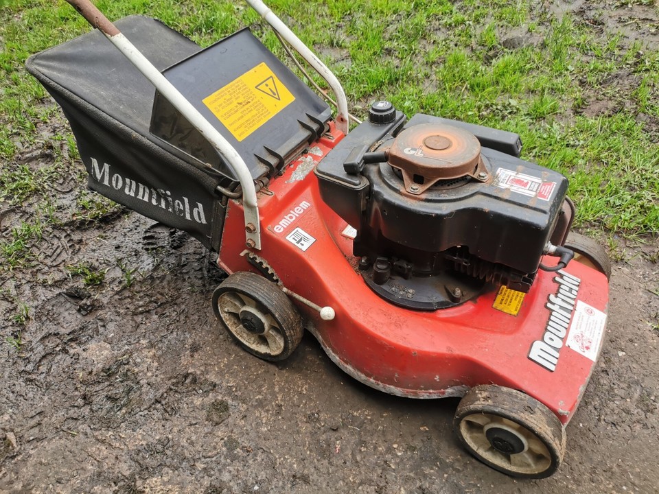Mountfield Emblem Push mower Spares or repair - 15" 4 Wheeled Rotary ...