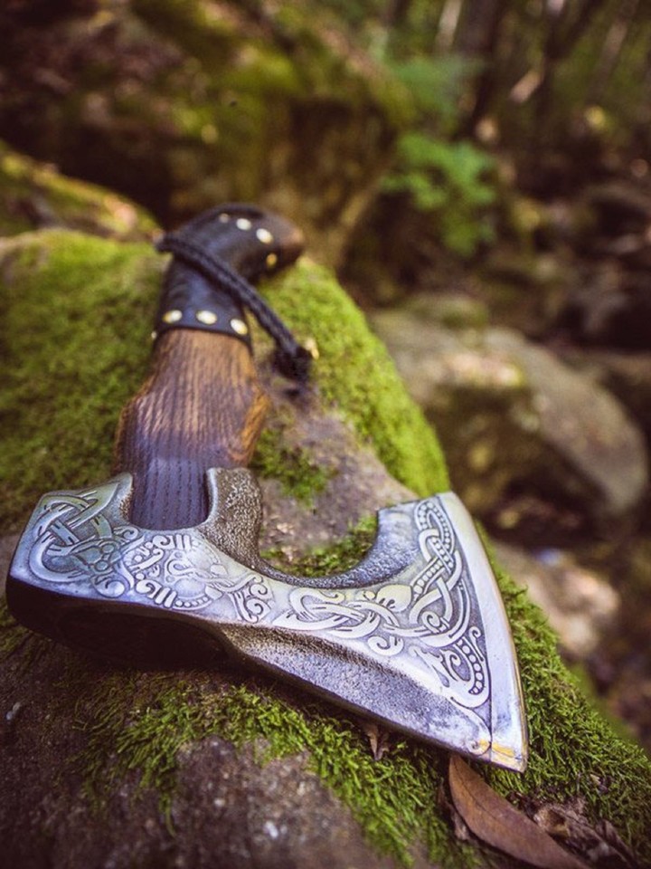 Medieval Viking Throwing Axe - Hand-Forged Axe Carbon Steel Hatchet w ...