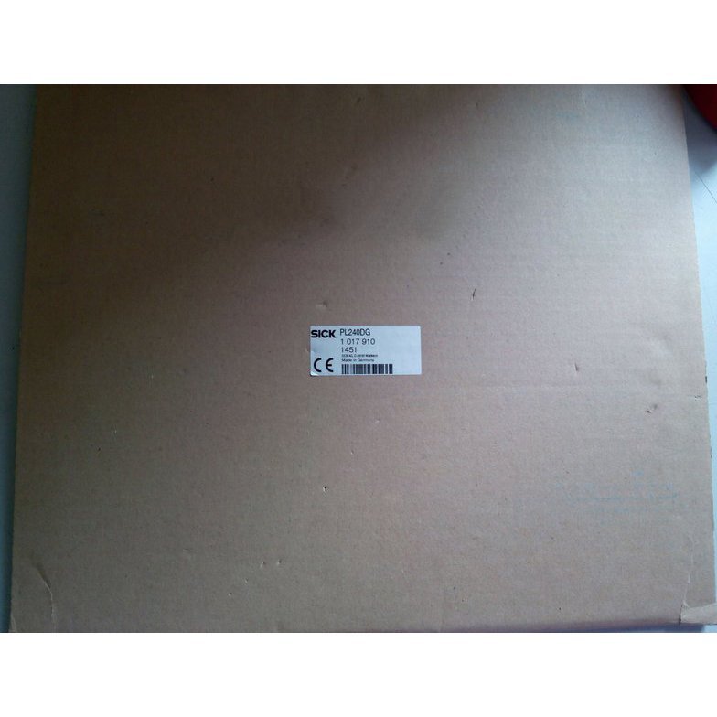 One New Sick PL240DG OPTIC ELECTRONIC Reflector Free ship | eBay