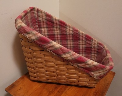 Longaberger 2007 Classic Wedge Bookkeeper, Magazine Basket w/Liner ...