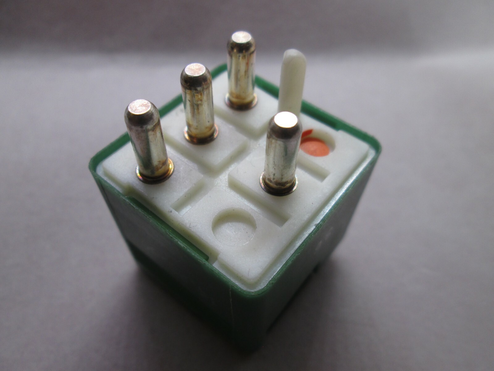 MERCEDES BENZ W124 E-class Relay Fan / Fuel Pump 0015429619 HELLA | OEM ...