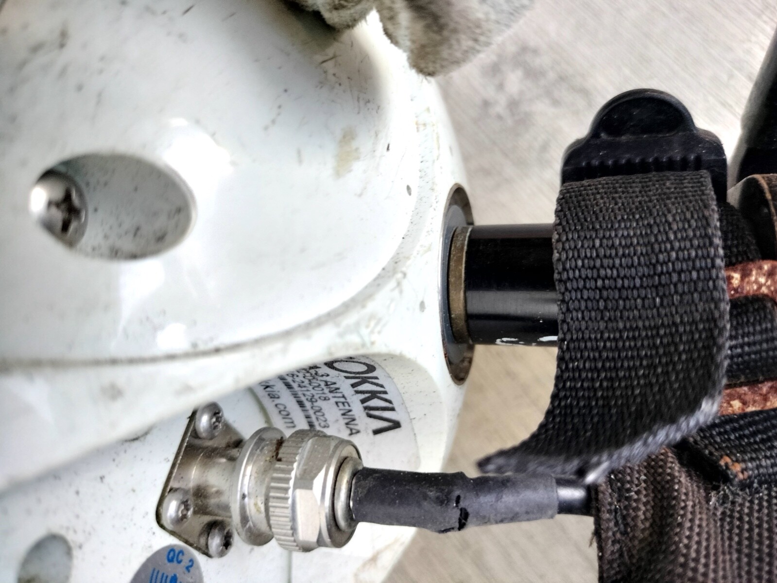 LOT of Sokkia Omnistar GPS GIR1400 Receiver - CDA-3 Antenna - Backpacks ...