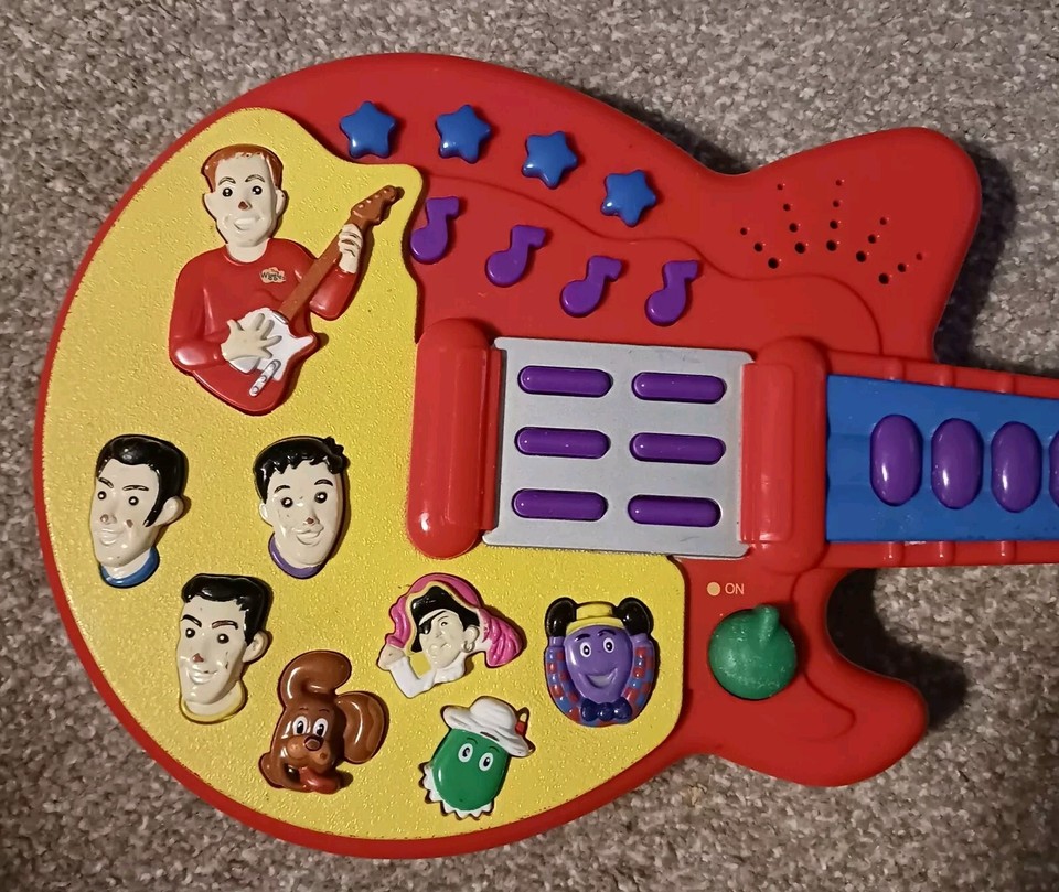 The Wiggles Guitar Sing & Dance Play Kids 2003 Toy Musical Instrument ...
