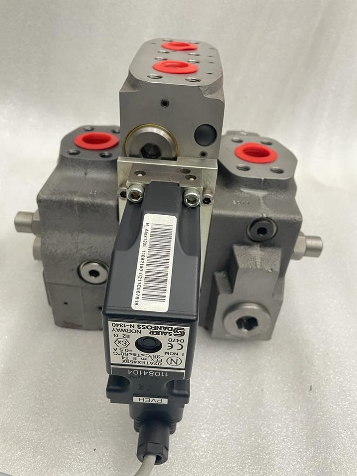 Danfoss PVG 120 Proportional Valve 155G5020,155G6014,155G3040,155G6468,11084104 | eBay