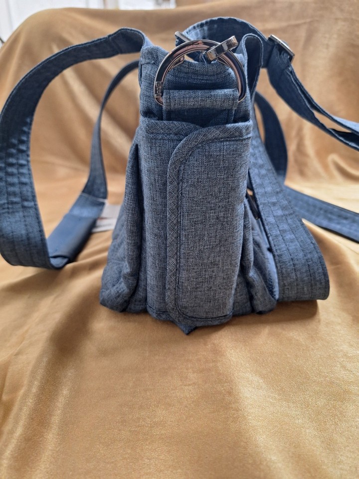 LUG Streetcar Handbag Short Shallow Tote Bag Purse Zip Pockets Dividers ...