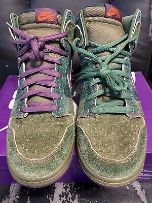 Nike SB Skunk Dunk size 13 420 dog walker widow hemp cheech Nike SB Skunk Dunk size 13 420 dog walker widow hemp cheech