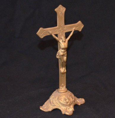 Crucifixes & Crosses - Vintage Cast