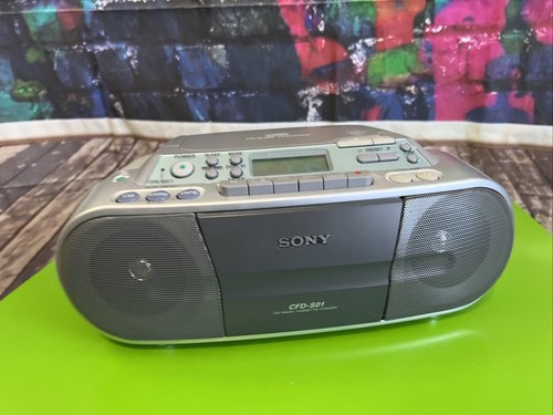 Sony CFD-S01 CD Player Cassette Recorder AM FM Radio Portable Stereo ...