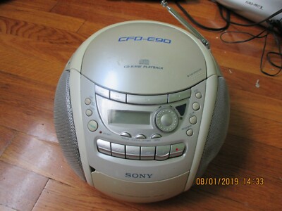 Sony CD/Radio/Cassette Recorder Boom Box CFD-E90 LIKE GOLD DAMAGE ...