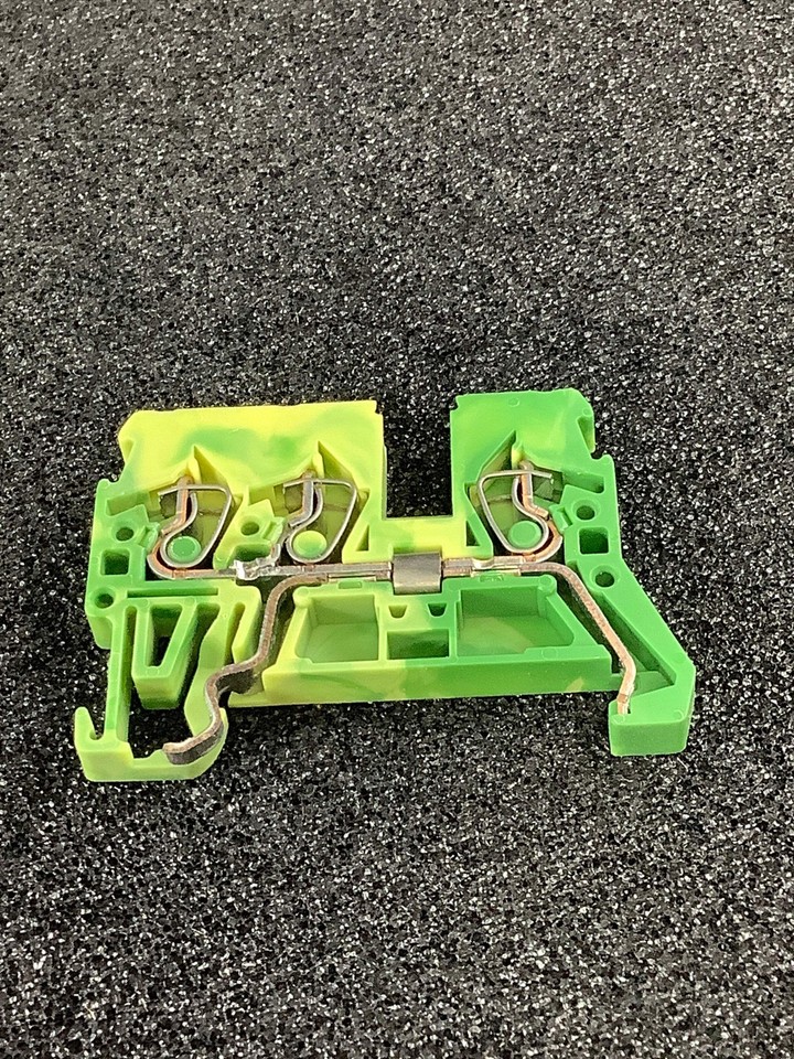 870-687 - WAGO - Terminal Block Connector 3 Position Ground, Earth ...