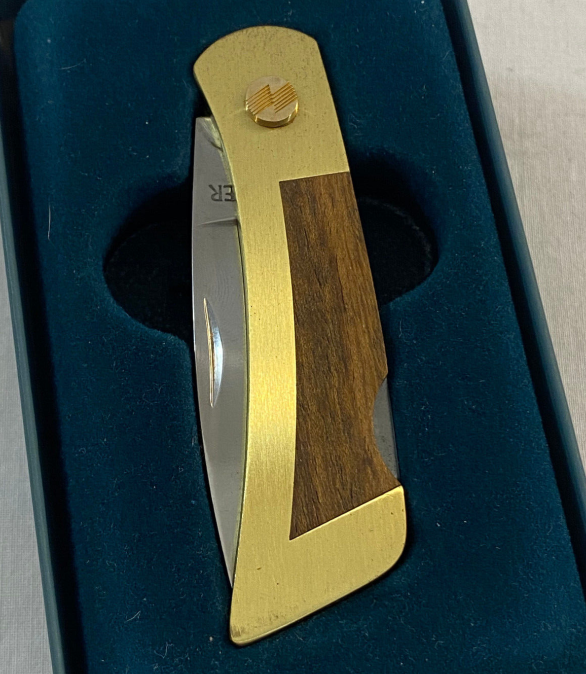 BN Gerber Folding Sportsman Single Blade Knife Wood Grain Insert Vepco ...