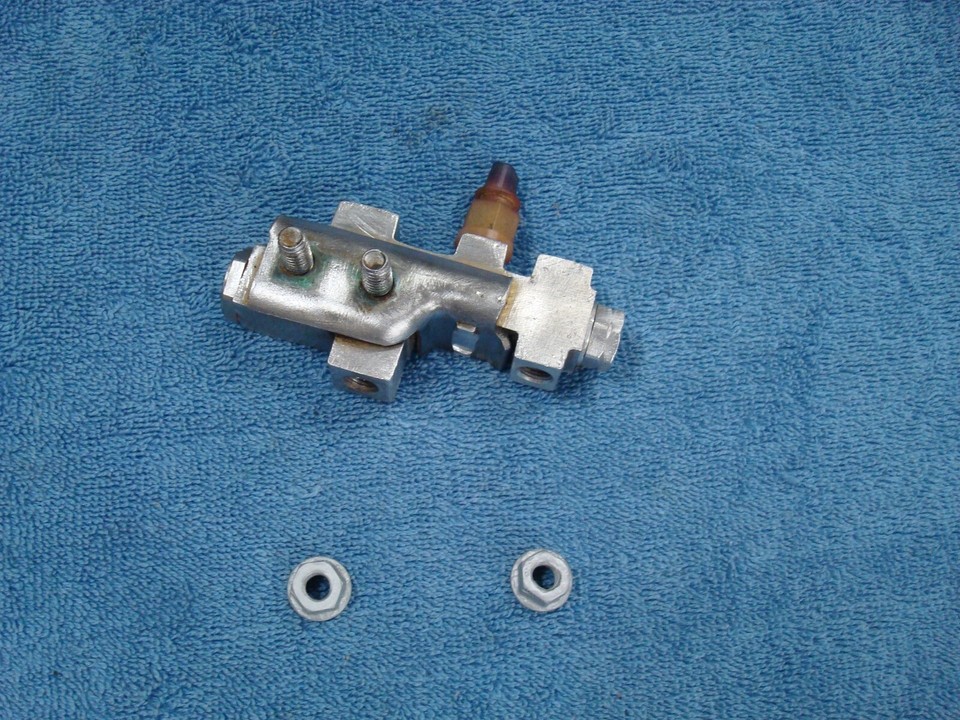 1984 1985 OEM MUSTANG GT DISC BRAKE DISTRIBUTION BLOCK AND ...