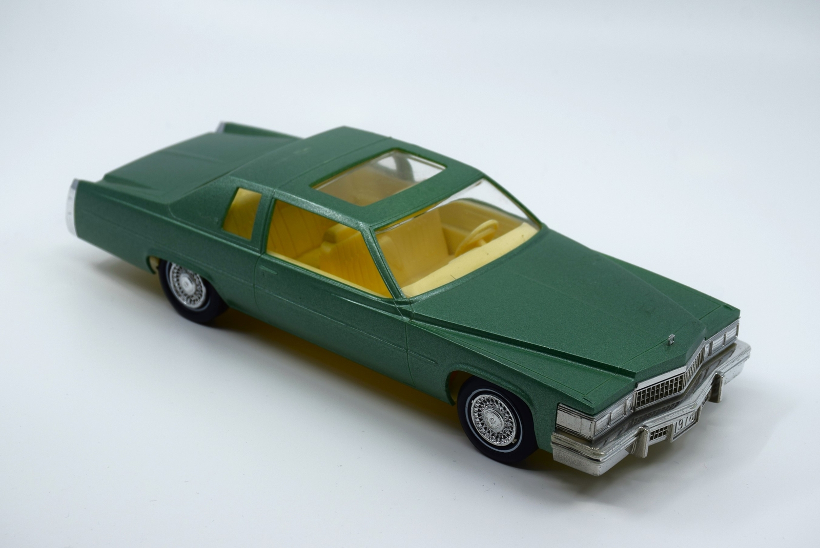 MPC 1/24 Scale 1978 Cadillac Plastic Promo Car in Basil Green Firemist ...