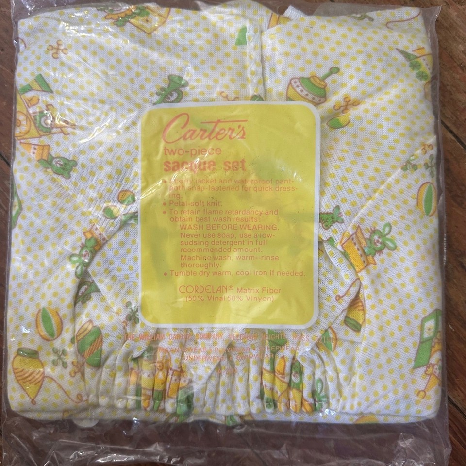 New Vintage Carters Sacque Set Layette Size Yellow Giraffe Print Baby ...