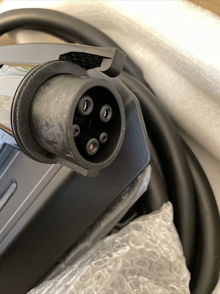 2022 2023 2024 GMC Hummer TurboDX Electric Vehicle EV Charger 240V ...