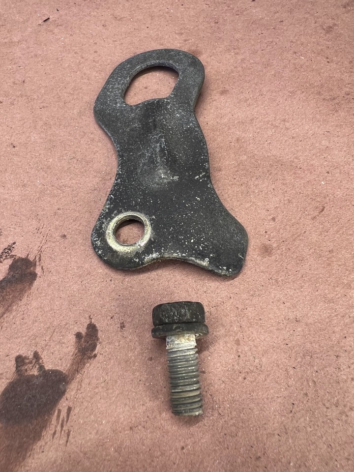 89 Mazda RX7 13B OEM Engine Mount Bracket Lift on Motor FC3S FC 88-91 ...