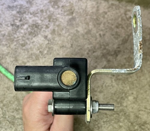 PACCAR G90-6051 Valve-solenoid Normally Closed 3 Way N.c PTC Fittings ...