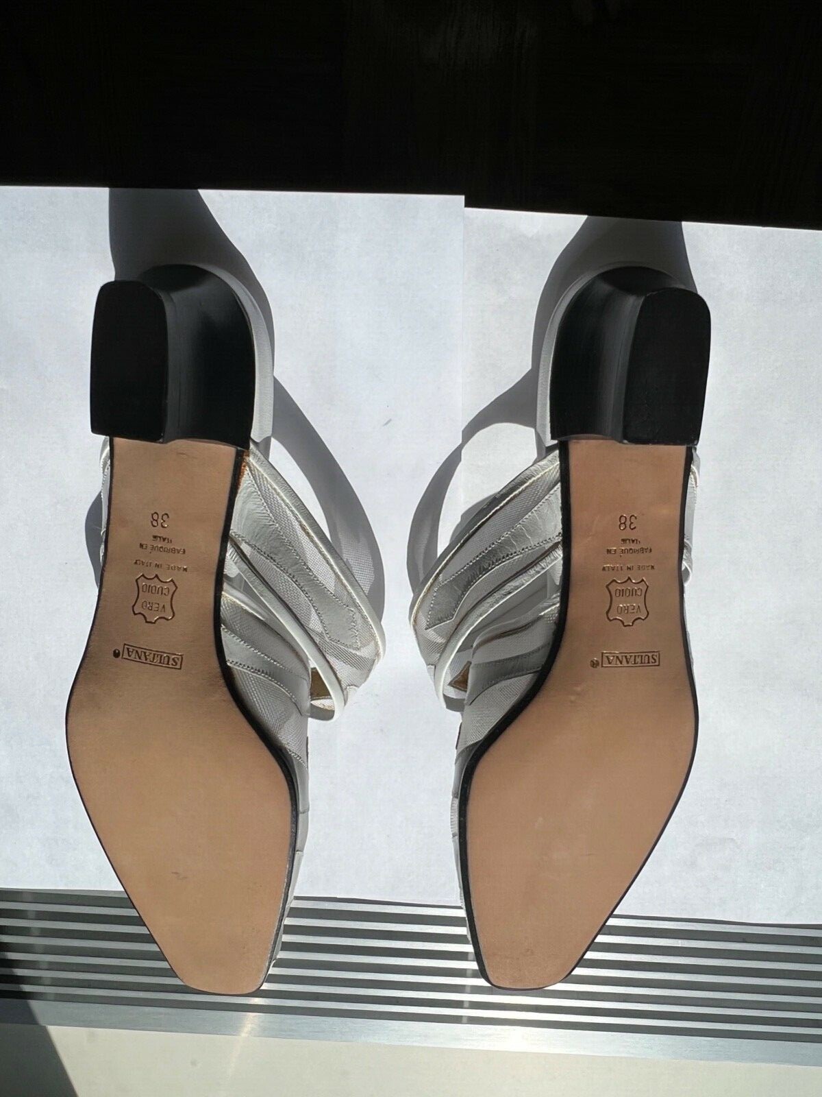 Stunning Sarah Mettler White Leather & Mesh Mules - Gem