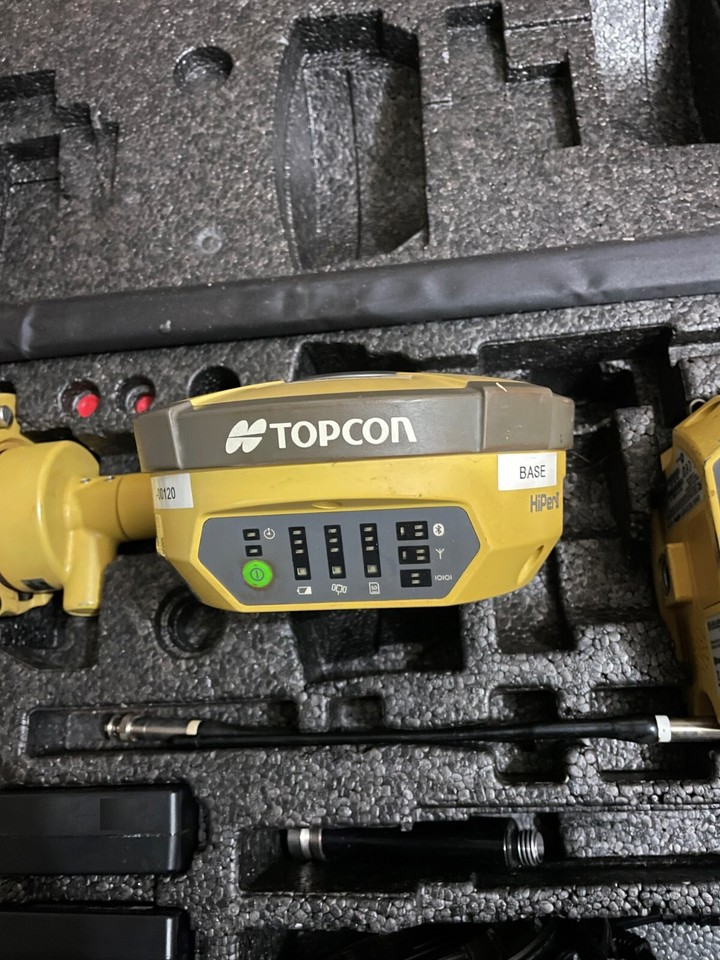 Topcon Hiper II L1 L2 GPS GLONASS 410-470MHz Digital UHF Base & Rover ...