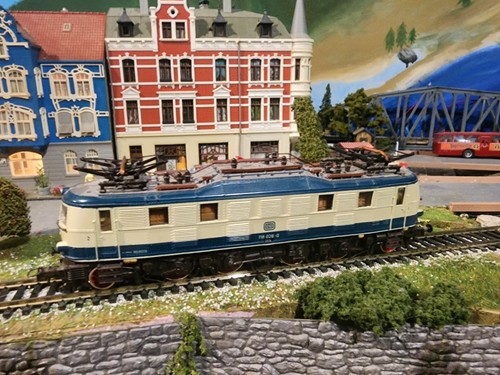 Roco DB BR 118 Electric Locomotive 4141a HO Scale DC | eBay