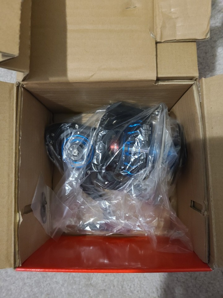 Daiwa Saltist 8000 Spinning Reel. New. | eBay