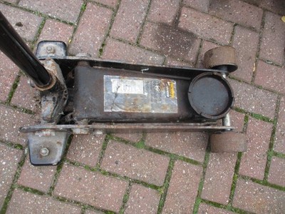 HALFORDS PROFESSIONAL TYPE 3 TON SPEEDY LIFT HYDRAULIC TROLLEY JACK ...