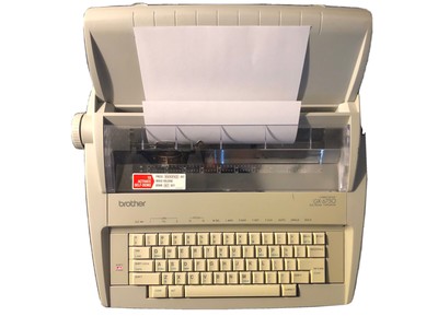 Typewriters & Word Processors - Correction Electric Typewriter
