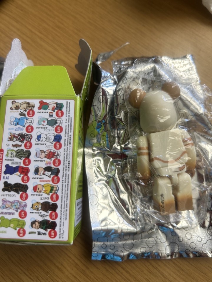 Bearbrick Series 49 Monster Hunter Airu 100%Be@rbrick. Sealed W/card ...