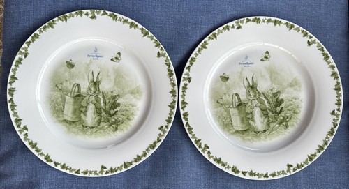 2 Green Ivy Peter Rabbit China Dinner Plates /World of Beatrix Potter ...
