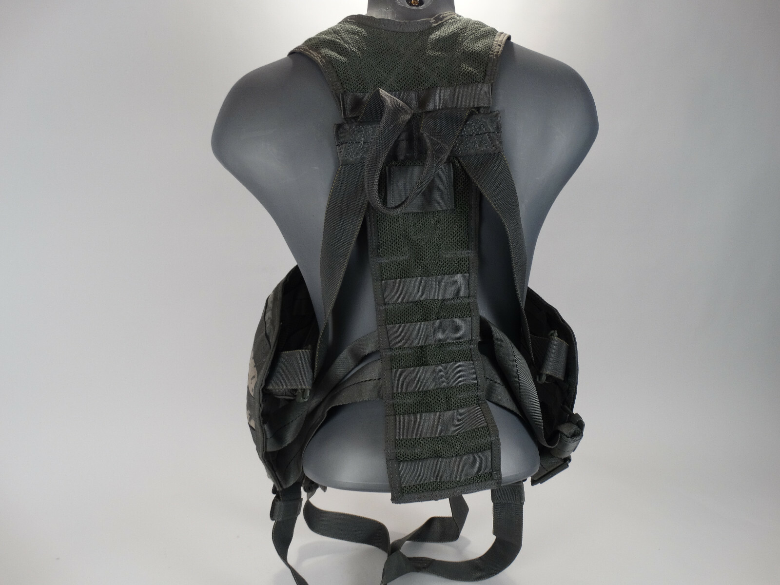 US Army ACU Air Warrior Vest Harness (NSN:8415-01-513-8145) (NO POUCHES ...