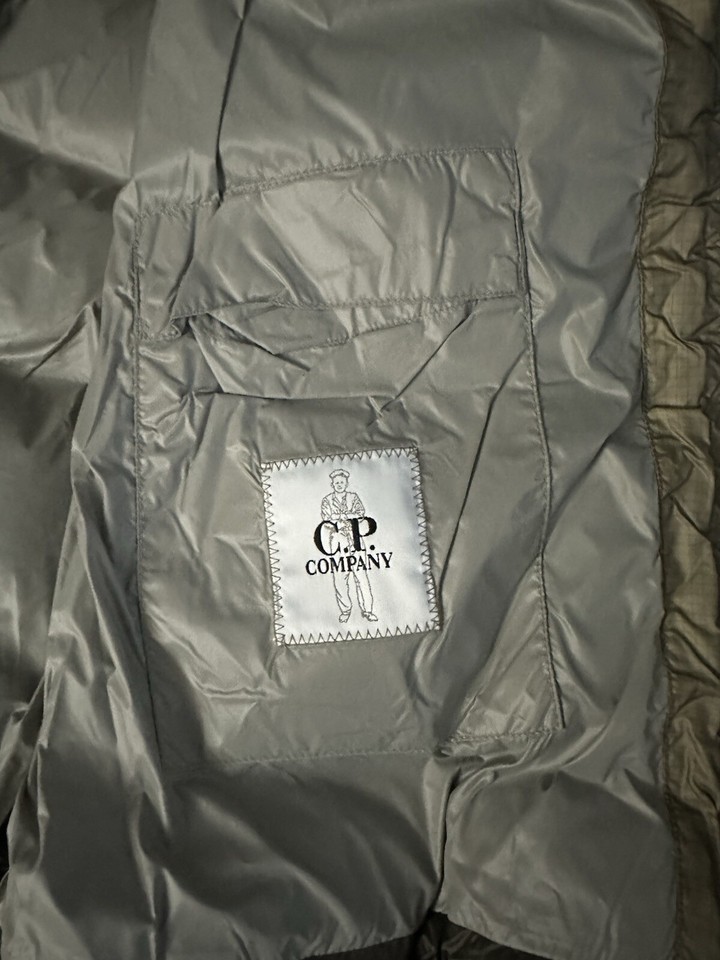 CP Company D.D. Shell Lens Puffer Down Jacket Khaki / Beige Coat - Size ...