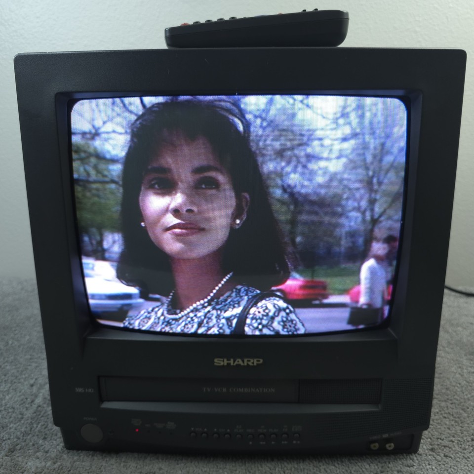 Sharp CRT TV/VCR Combo VHS Player Retro Gaming Television 13" 13VT-N100 ...
