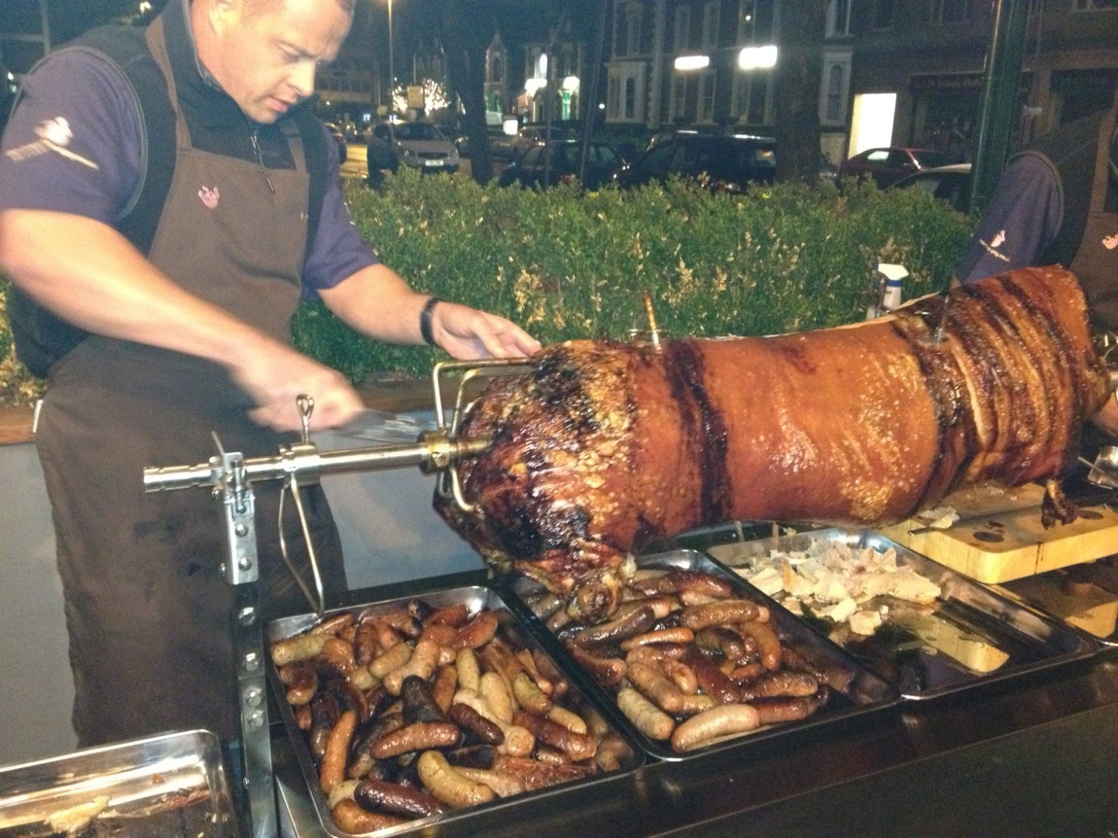 Roasting Oven with Motor, Spit, Cradle & Retainers for Pigs, Chickens ...