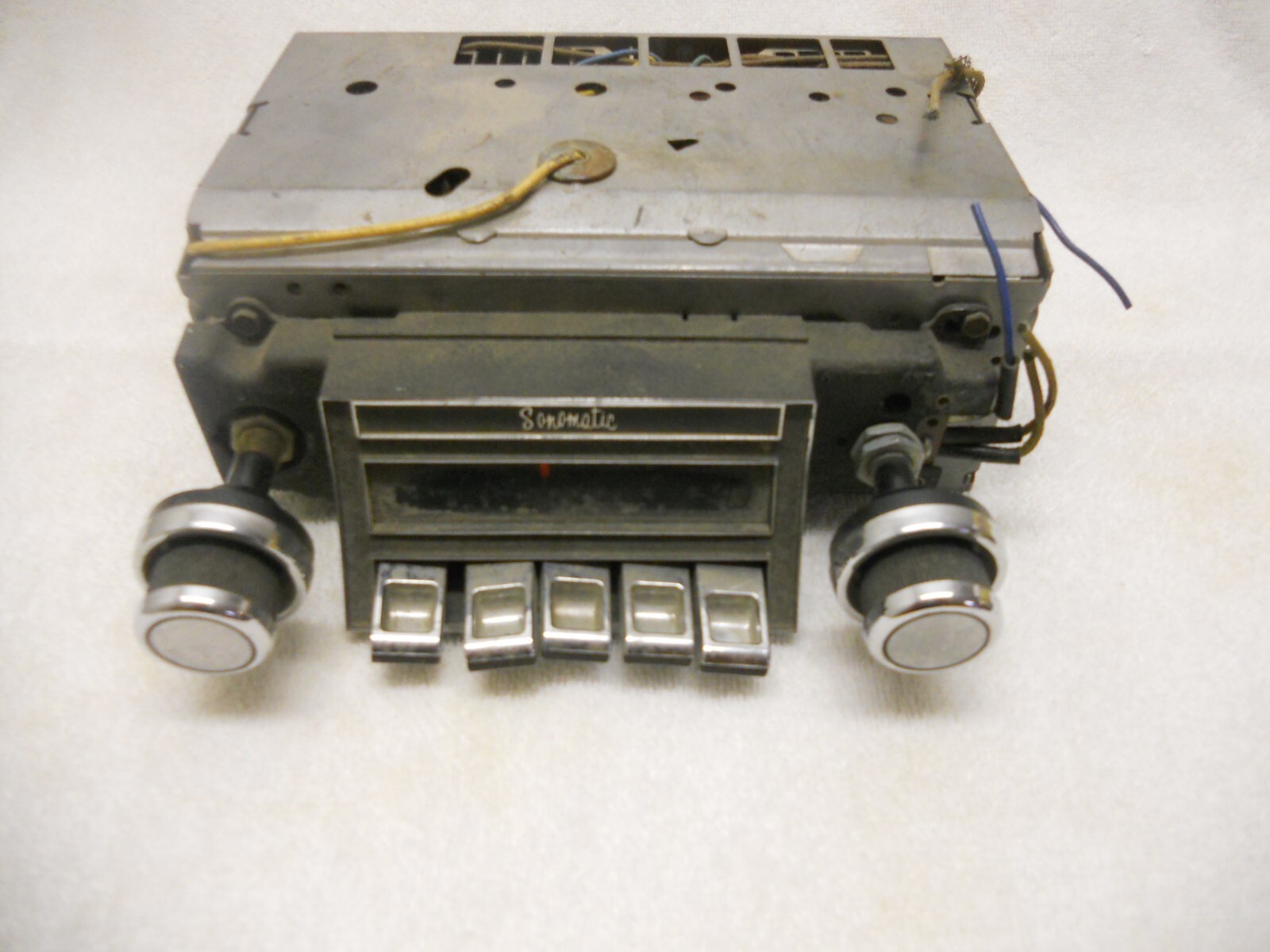 BUICK GM DELCO SONOMATIC PUSH BUTTON AM RADIO | eBay