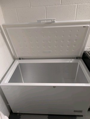 LOGIK L400CFW16 Chest Freezer - 371 Litres | eBay UK