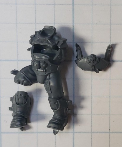 Warhammer 40k Necromunda Bits Goliath Ganger Muscled Torso Legs #35 | eBay
