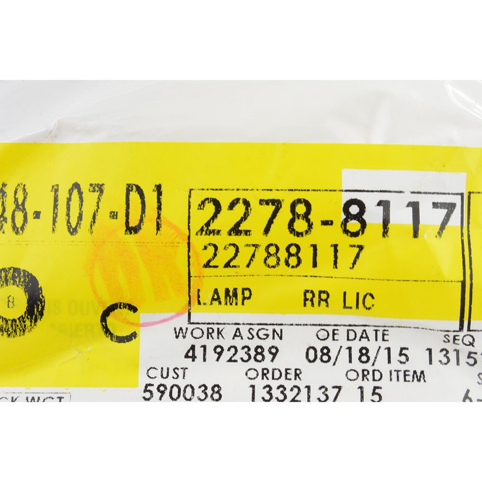 OEM NEW Rear License Plate Light Lamp w/Wiring 09-12 Chevrolet Traverse ...