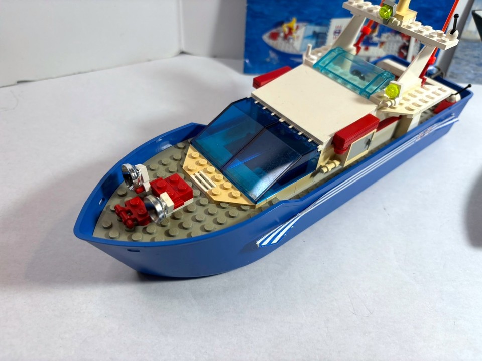 Lego Boat: C26 Sea Cutter 4022 (1996) + Riptide Racer 4002 | eBay