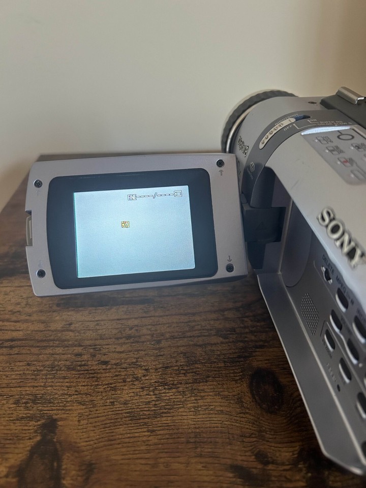 Sony DCR-TRV340 Digital8 Hi8 8mm Video8 Camcorder VCR Player Video ...