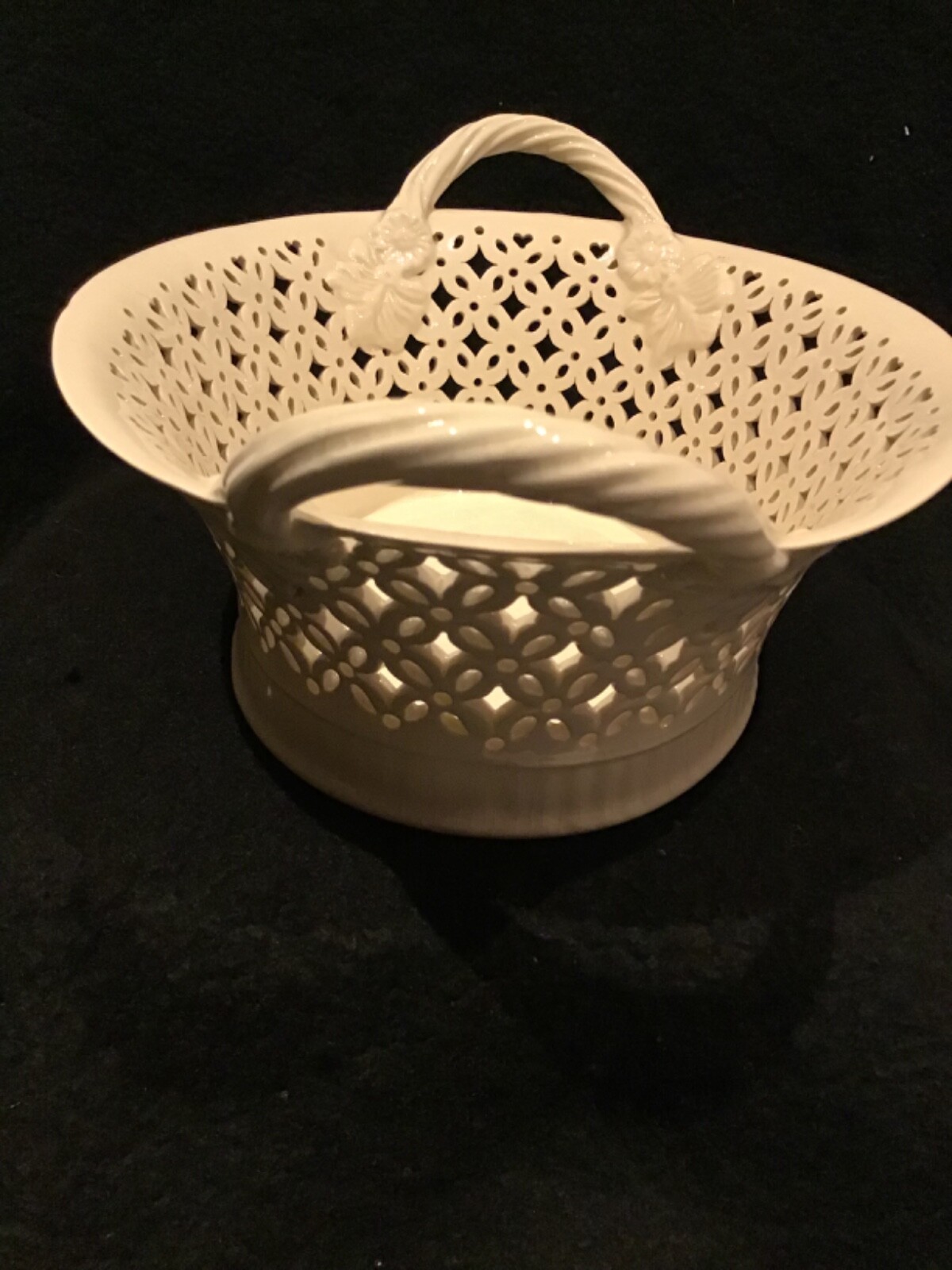 Vintage Leedsware Classical Creamware Pierced Double Handled Dish or ...
