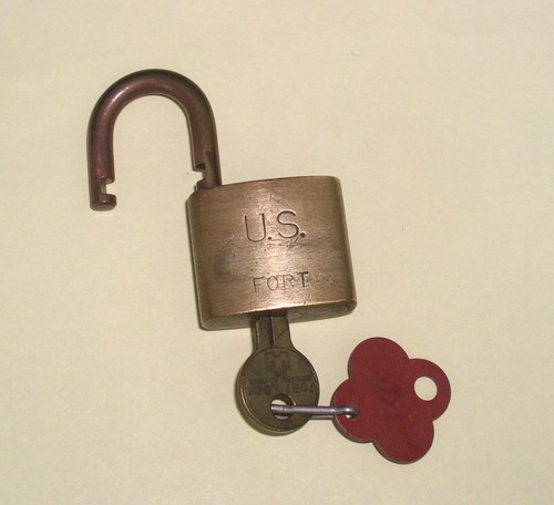 VINTAGE U.S. FORT LOCK with 1 Key | eBay