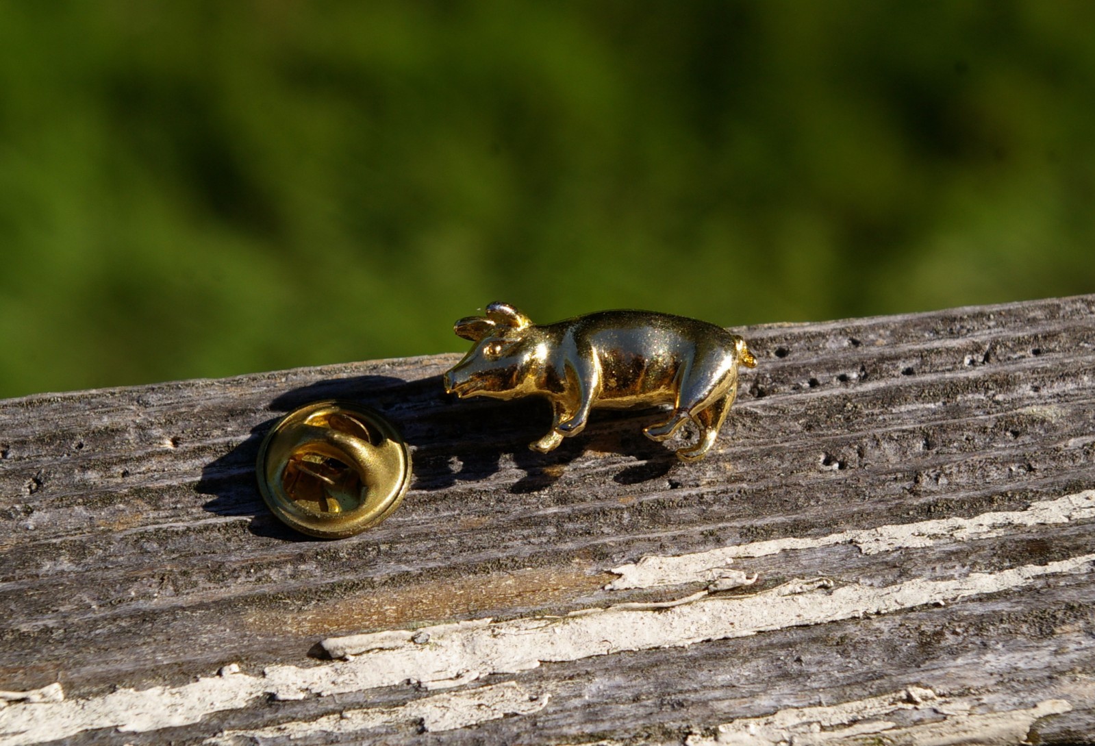 Pig Piggy Piglet Gold Tone Metal Lapel Pin Pinback | eBay