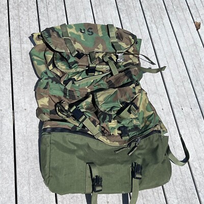 Military Issue Rucksack 8465-01-393-5183 USGI Bag, Equipment Woodland ...