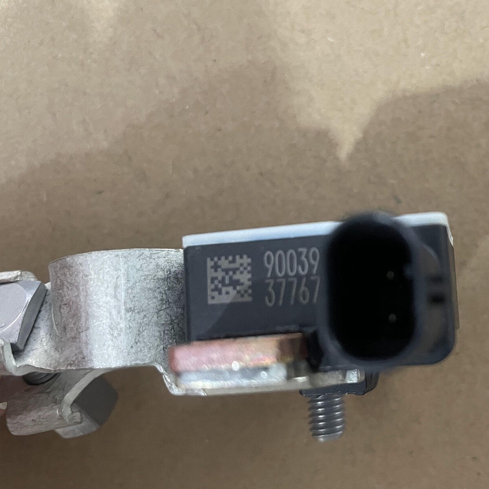 NEW Battery Monitor Module For Cadillac XT5 GMC Buick OEM 13526054 ...